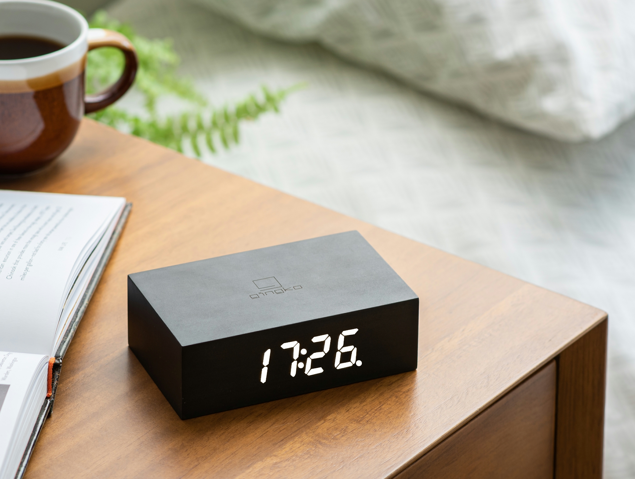 Black Flip Clock – Déjà Vu Enfield